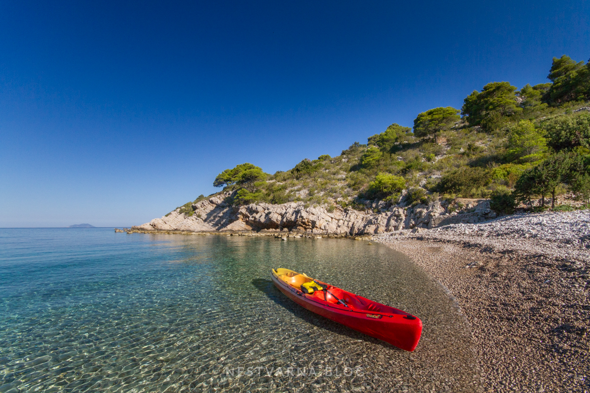 Vis. – NESTVARNA MESTA.