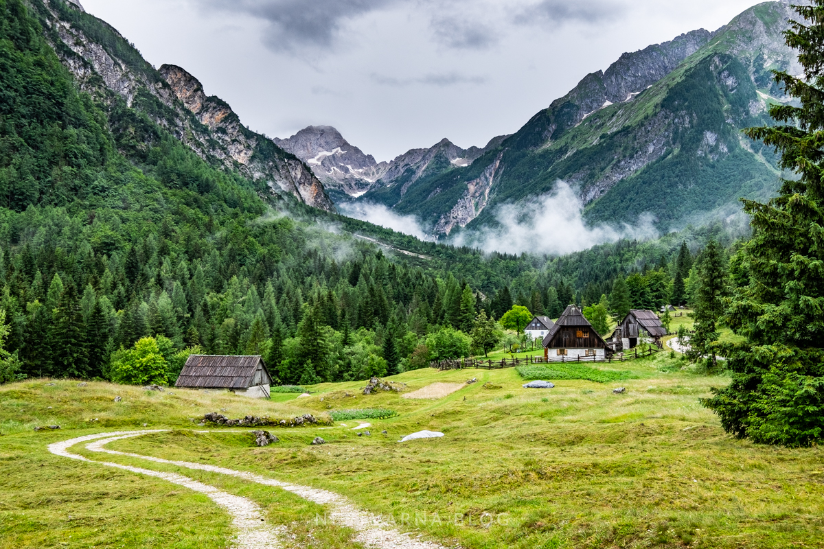 Dolina Soče. – NESTVARNA MESTA.