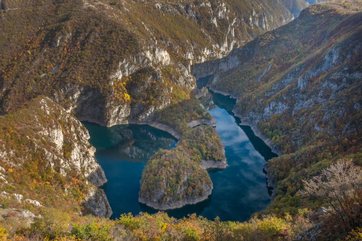 Piva. – NESTVARNA MESTA.