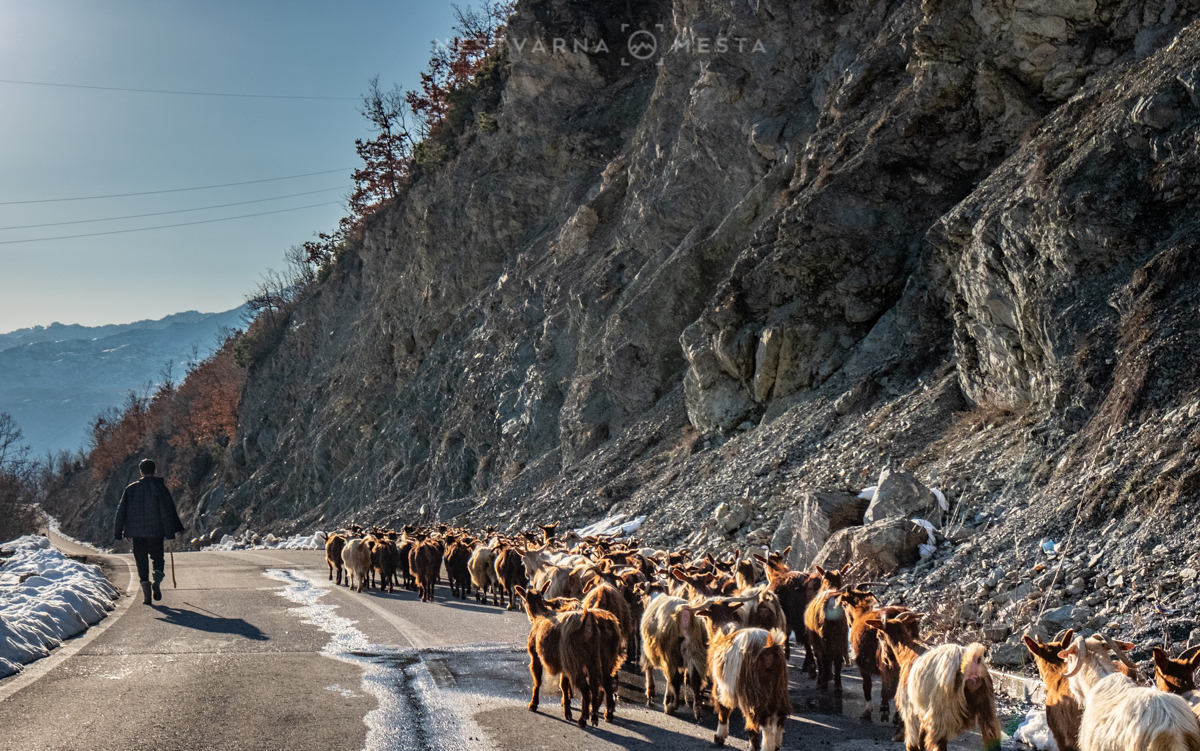 Korab / Mali i Korabit. – NESTVARNA MESTA.