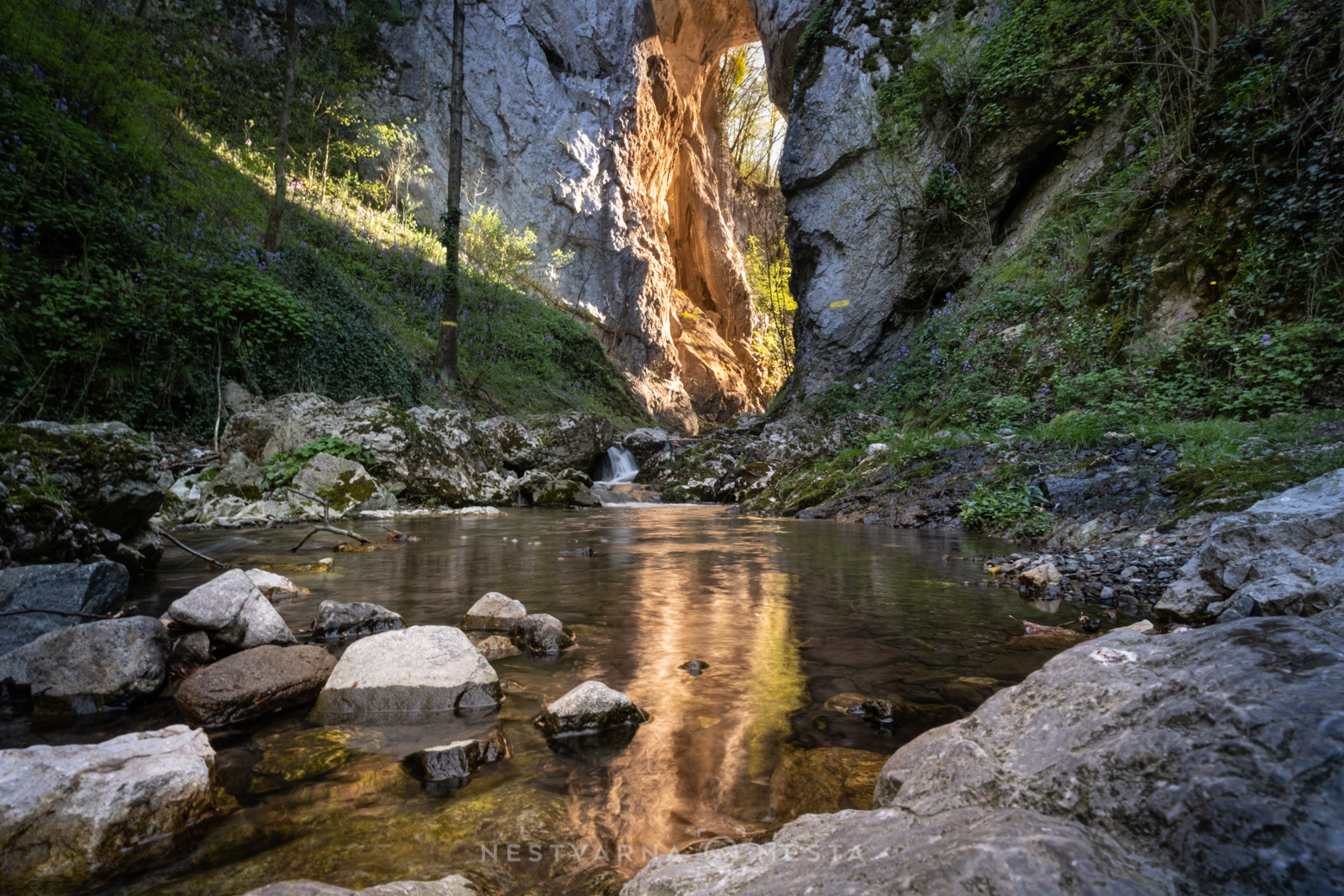 Прерасти Вратне, Ваља и Рајска прераст. – NESTVARNA MESTA.