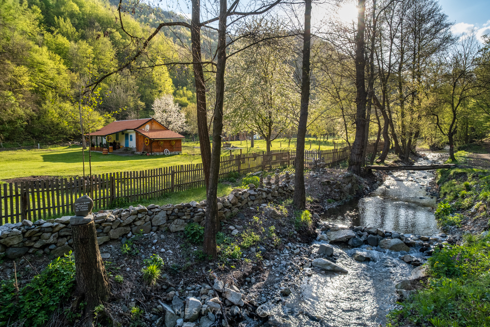 Прерасти Вратне, Ваља и Рајска прераст. – NESTVARNA MESTA.