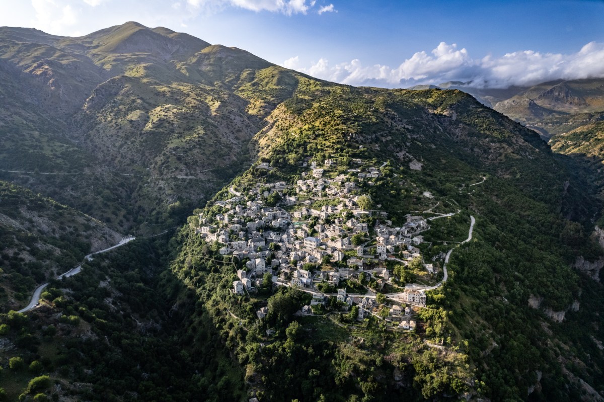 Tzoumerka (Τζουμερκα). – NESTVARNA MESTA.